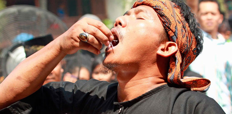 Jimat Kebal Paling Banyak Di Cari Saat Ini, Salah Satunya Jimat...